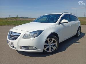 Balts Opel Insignia 2013 Viļņa, ar dzinēja tilpumu 2.00 L un nobraukumu 325 tūkst. km par 3300 €, foto  vietnē AUTOMOTO.COM.LV