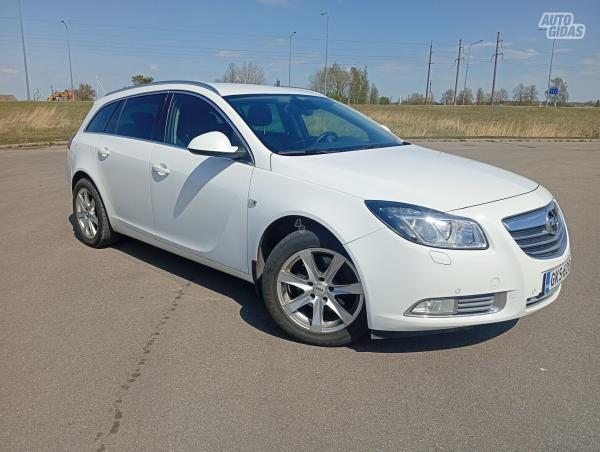 Balts Opel Insignia 2013 Viļņa, ar dzinēja tilpumu 2.00 L un nobraukumu 325 tūkst. km par 3300 €, foto 3 vietnē AUTOMOTO.COM.LV