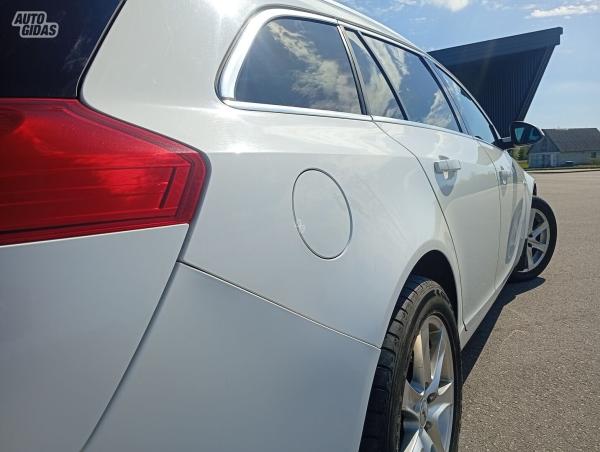 Balts Opel Insignia 2013 Viļņa, ar dzinēja tilpumu 2.00 L un nobraukumu 325 tūkst. km par 3300 €, foto 10 vietnē AUTOMOTO.COM.LV