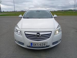 White Opel Insignia 2013 in Vilnius, with an engine capacity of 2.00 L and mileage of 325 thousand km for 3700 €, photo 3 on AUTOMOTO.COM.LV