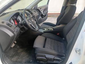White Opel Insignia 2013 in Vilnius, with an engine capacity of 2.00 L and mileage of 325 thousand km for 3700 €, photo 18 on AUTOMOTO.COM.LV
