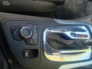 White Opel Insignia 2013 in Vilnius, with an engine capacity of 2.00 L and mileage of 325 thousand km for 3700 €, photo 24 on AUTOMOTO.COM.LV