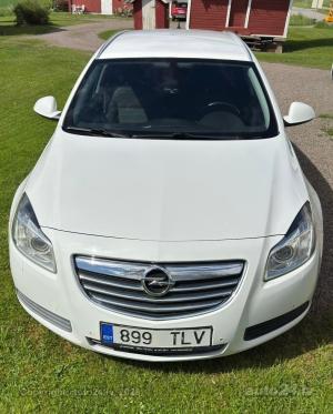 White Opel Insignia 2013 in Tallinn, with an engine capacity of 2.00 L and mileage of 0 thousand km for 3500 €, photo  on AUTOMOTO.COM.LV