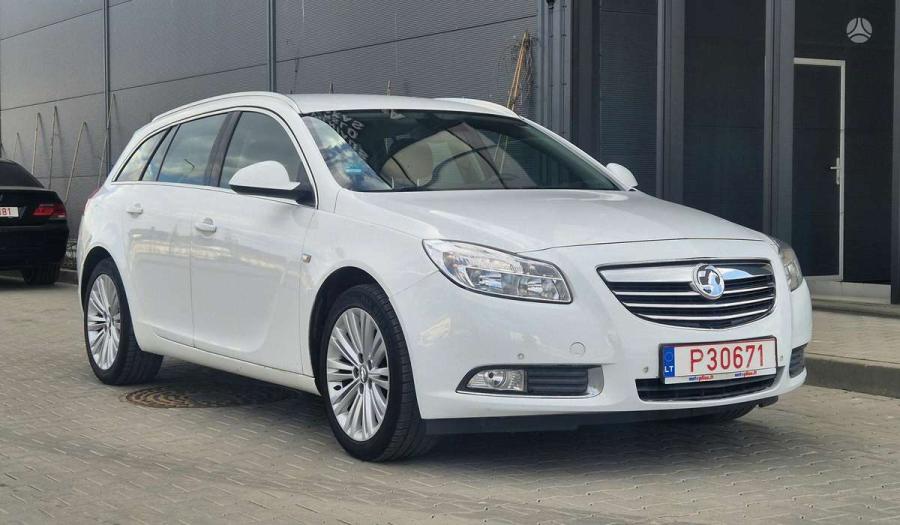 Balts Opel Insignia 2013 Viļņa, ar dzinēja tilpumu 1.40 L un nobraukumu 188 tūkst. km par 3500 €, foto 1 vietnē AUTOMOTO.COM.LV