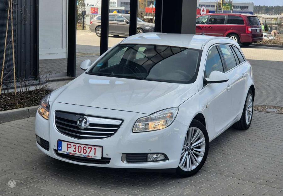 Balts Opel Insignia 2013 Viļņa, ar dzinēja tilpumu 1.40 L un nobraukumu 188 tūkst. km par 3500 €, foto 3 vietnē AUTOMOTO.COM.LV