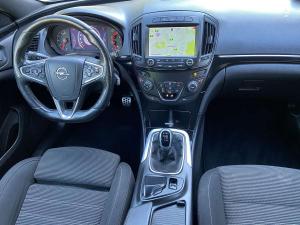 Balts Opel Insignia 2013 Marijampole, ar dzinēja tilpumu 1.96 L un nobraukumu 262 tūkst. km par 4999 €, foto 24 vietnē AUTOMOTO.COM.LV