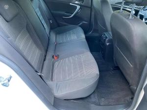 Balts Opel Insignia 2013 Marijampole, ar dzinēja tilpumu 1.96 L un nobraukumu 262 tūkst. km par 4999 €, foto 34 vietnē AUTOMOTO.COM.LV
