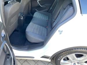 Balts Opel Insignia 2013 Marijampole, ar dzinēja tilpumu 1.96 L un nobraukumu 262 tūkst. km par 4999 €, foto 36 vietnē AUTOMOTO.COM.LV
