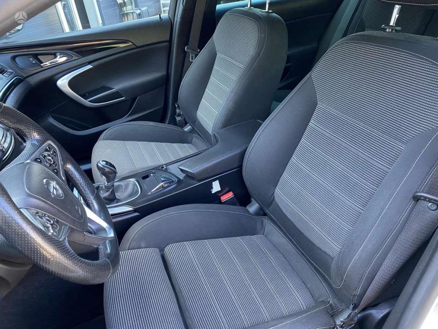 Balts Opel Insignia 2013 Marijampole, ar dzinēja tilpumu 1.96 L un nobraukumu 262 tūkst. km par 4950 €, foto 25 vietnē AUTOMOTO.COM.LV