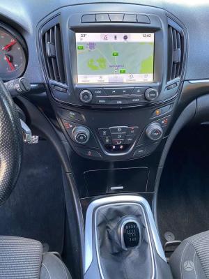 Balts Opel Insignia 2013 Marijampole, ar dzinēja tilpumu 1.96 L un nobraukumu 262 tūkst. km par 4950 €, foto 29 vietnē AUTOMOTO.COM.LV