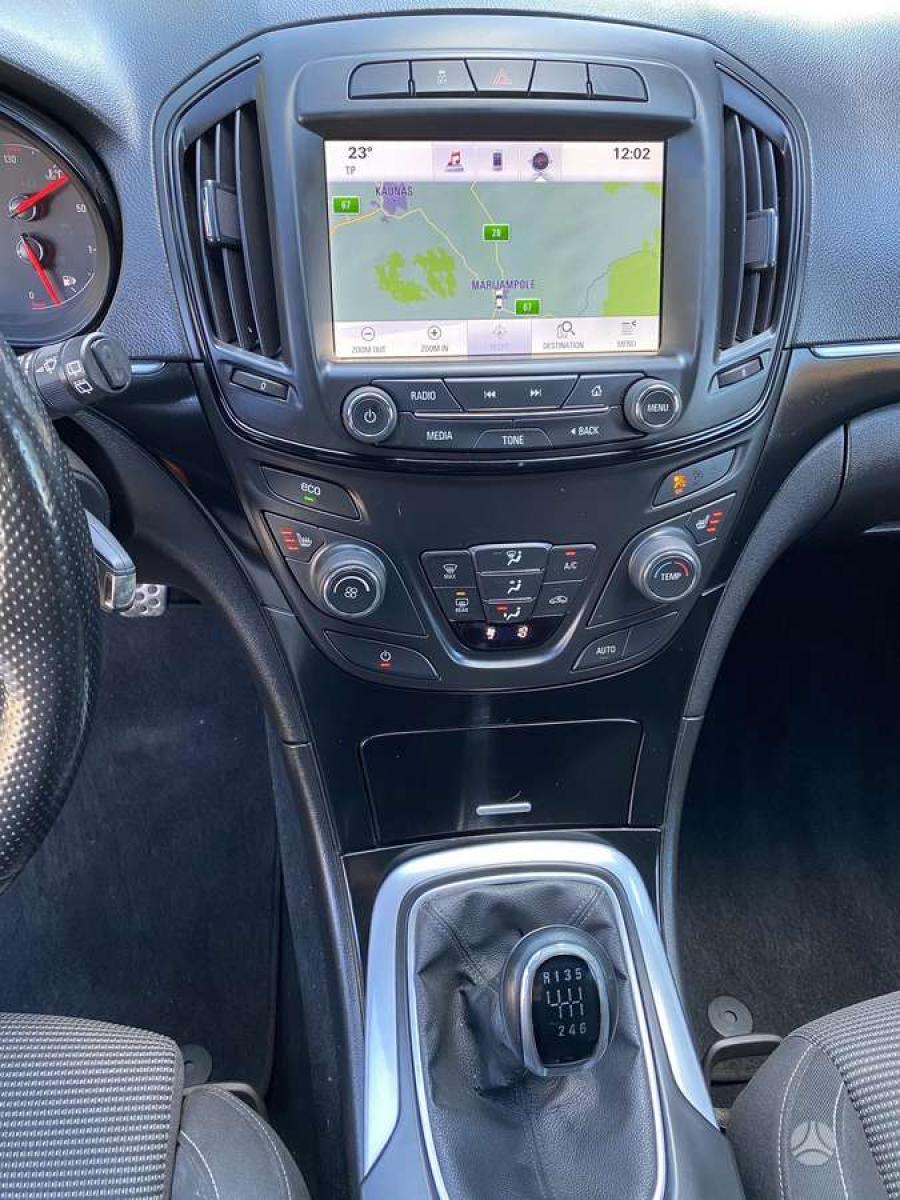 Balts Opel Insignia 2013 Marijampole, ar dzinēja tilpumu 1.96 L un nobraukumu 262 tūkst. km par 4950 €, foto 29 vietnē AUTOMOTO.COM.LV
