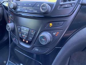 Balts Opel Insignia 2013 Marijampole, ar dzinēja tilpumu 1.96 L un nobraukumu 262 tūkst. km par 4950 €, foto 36 vietnē AUTOMOTO.COM.LV