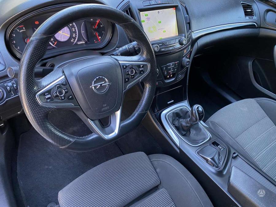 Balts Opel Insignia 2013 Marijampole, ar dzinēja tilpumu 1.96 L un nobraukumu 262 tūkst. km par 4950 €, foto 49 vietnē AUTOMOTO.COM.LV