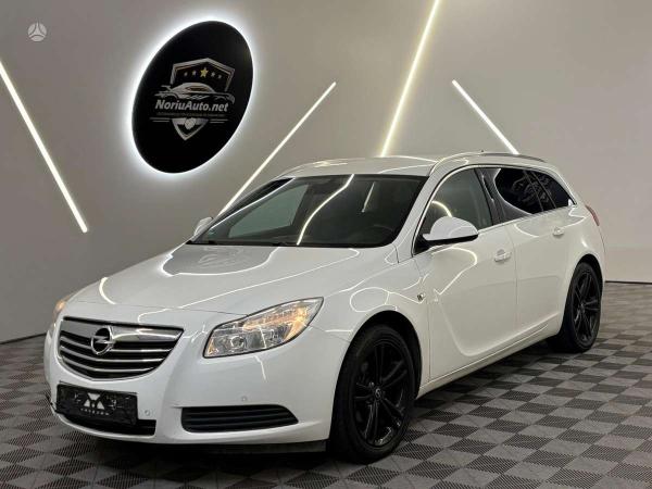 Opel Insignia 2013 in Marijampole on AUTOMOTO.COM.LV White Opel Insignia 2013 in Marijampole, with an engine capacity of 1.96 L and mileage of 328 thousand km for 2750 €, photo 7 on AUTOMOTO.COM.LV