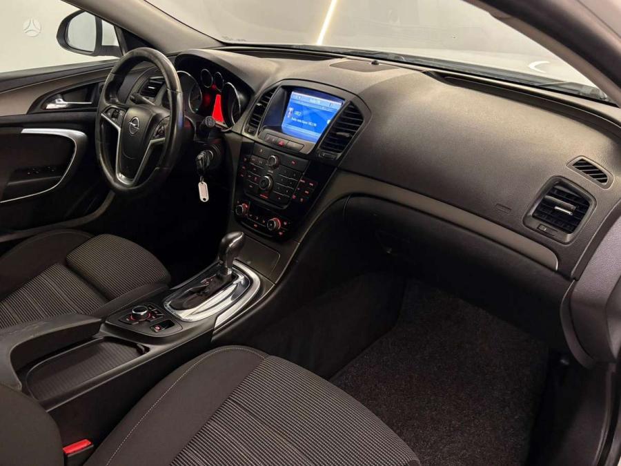 Balts Opel Insignia 2013 Marijampole, ar dzinēja tilpumu 1.96 L un nobraukumu 328 tūkst. km par 2750 €, foto 11 vietnē AUTOMOTO.COM.LV