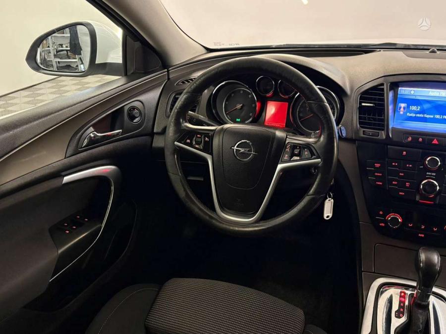 Balts Opel Insignia 2013 Marijampole, ar dzinēja tilpumu 1.96 L un nobraukumu 328 tūkst. km par 2750 €, foto 14 vietnē AUTOMOTO.COM.LV