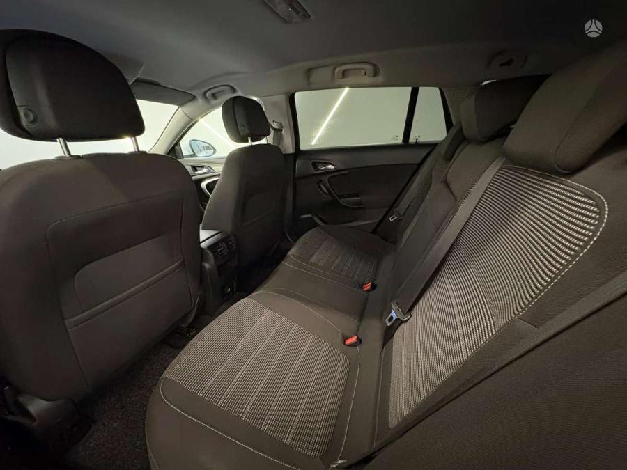 Balts Opel Insignia 2013 Marijampole, ar dzinēja tilpumu 1.96 L un nobraukumu 328 tūkst. km par 2750 €, foto 16 vietnē AUTOMOTO.COM.LV