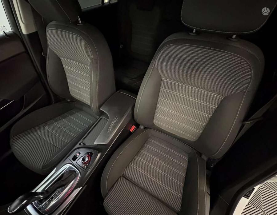 Balts Opel Insignia 2013 Marijampole, ar dzinēja tilpumu 1.96 L un nobraukumu 328 tūkst. km par 2750 €, foto 18 vietnē AUTOMOTO.COM.LV