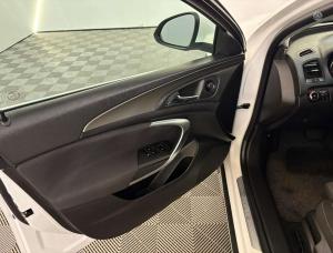 Balts Opel Insignia 2013 Marijampole, ar dzinēja tilpumu 1.96 L un nobraukumu 328 tūkst. km par 2750 €, foto 19 vietnē AUTOMOTO.COM.LV