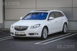Balts Opel Insignia 2013 Rīga, ar dzinēja tilpumu 2.00 L un nobraukumu 268 tūkst. km par 5490 €, foto  vietnē AUTOMOTO.COM.LV