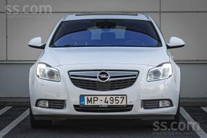 Balts Opel Insignia 2013 Rīga, ar dzinēja tilpumu 2.00 L un nobraukumu 268 tūkst. km par 5490 €, foto 3 vietnē AUTOMOTO.COM.LV