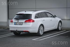 Balts Opel Insignia 2013 Rīga, ar dzinēja tilpumu 2.00 L un nobraukumu 268 tūkst. km par 5490 €, foto 5 vietnē AUTOMOTO.COM.LV