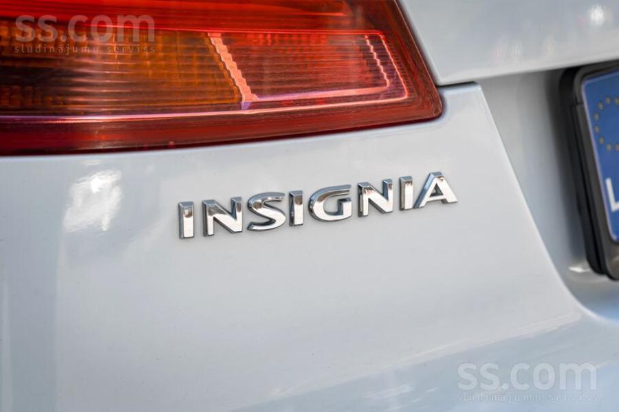 Balts Opel Insignia 2013 Rīga, ar dzinēja tilpumu 2.00 L un nobraukumu 268 tūkst. km par 5490 €, foto 8 vietnē AUTOMOTO.COM.LV
