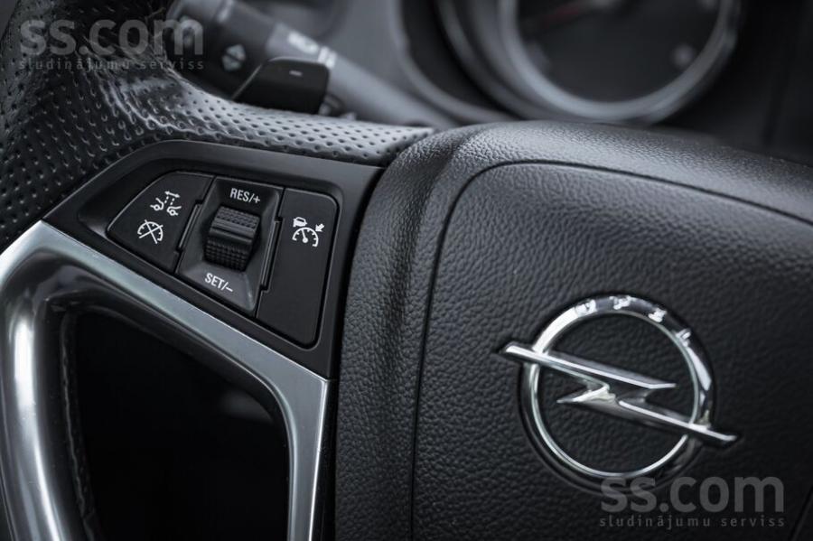Balts Opel Insignia 2013 Rīga, ar dzinēja tilpumu 2.00 L un nobraukumu 268 tūkst. km par 5490 €, foto 19 vietnē AUTOMOTO.COM.LV