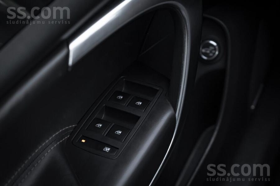 Balts Opel Insignia 2013 Rīga, ar dzinēja tilpumu 2.00 L un nobraukumu 268 tūkst. km par 5490 €, foto 28 vietnē AUTOMOTO.COM.LV