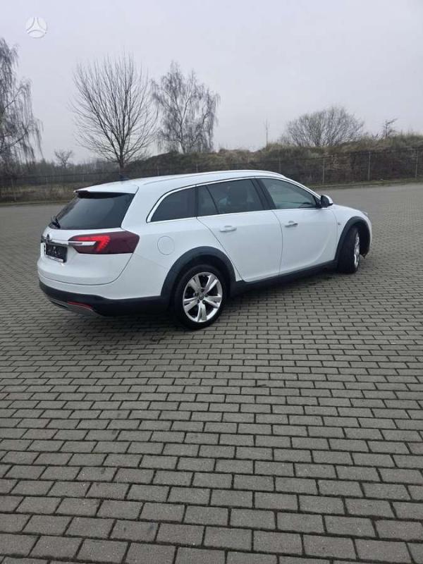 Balts Opel Insignia 2014 Marijampole, ar dzinēja tilpumu 1.96 L un nobraukumu 294 tūkst. km par 4850 €, foto 4 vietnē AUTOMOTO.COM.LV