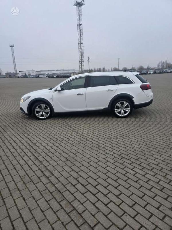 Balts Opel Insignia 2014 Marijampole, ar dzinēja tilpumu 1.96 L un nobraukumu 294 tūkst. km par 4850 €, foto 7 vietnē AUTOMOTO.COM.LV
