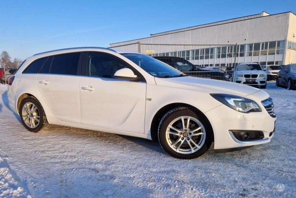 Balts Opel Insignia 2014 Marijampole, ar dzinēja tilpumu 1.96 L un nobraukumu 269 tūkst. km par 4990 €, foto 2 vietnē AUTOMOTO.COM.LV