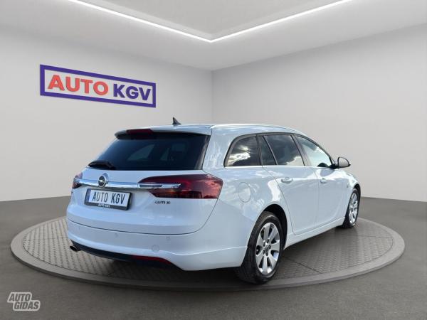 White Opel Insignia 2014 in Vilnius, with an engine capacity of 2.00 L and mileage of 251 thousand km for 7499 €, photo 5 on AUTOMOTO.COM.LV