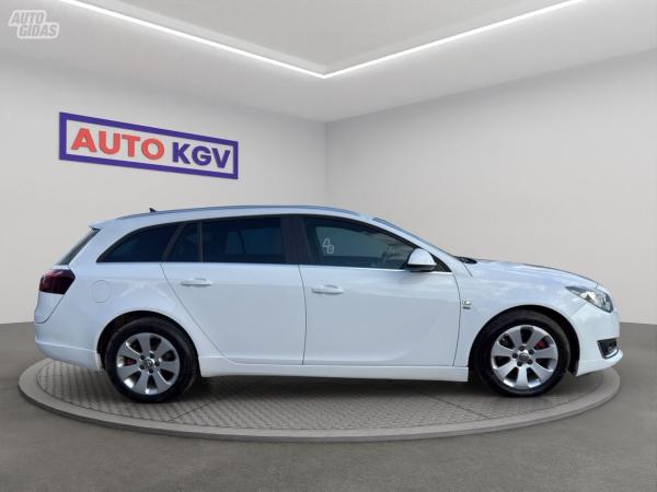 White Opel Insignia 2014 in Vilnius, with an engine capacity of 2.00 L and mileage of 251 thousand km for 7499 €, photo 6 on AUTOMOTO.COM.LV