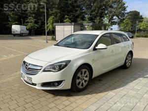 White Opel Insignia 2014 in Riga, with an engine capacity of 2.00 L and mileage of 280 thousand km for 4500 €, photo  on AUTOMOTO.COM.LV