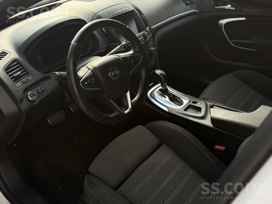 Balts Opel Insignia 2014 Rīga, ar dzinēja tilpumu 2.00 L un nobraukumu 280 tūkst. km par 4500 €, foto 4 vietnē AUTOMOTO.COM.LV