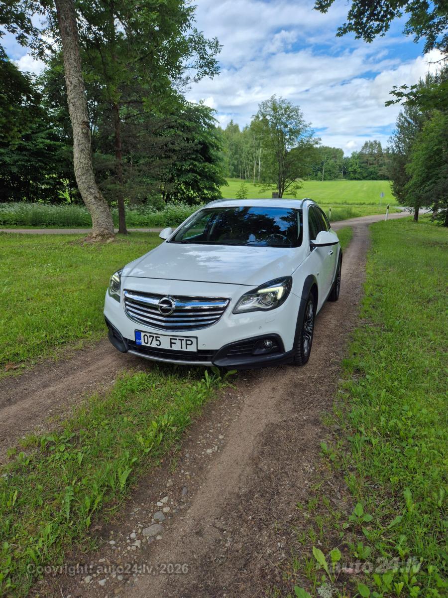 Balts Opel Insignia 2014 Tallina, ar dzinēja tilpumu 2.00 L un nobraukumu 239 tūkst. km par 6900 €, foto 1 vietnē AUTOMOTO.COM.LV