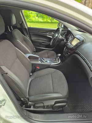 Balts Opel Insignia 2014 Tallina, ar dzinēja tilpumu 2.00 L un nobraukumu 239 tūkst. km par 6900 €, foto 12 vietnē AUTOMOTO.COM.LV