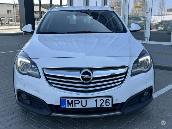 Balts Opel Insignia 2014 Viļņa, ar dzinēja tilpumu 1.96 L un nobraukumu 317 tūkst. km par 4500 €, foto 2 vietnē AUTOMOTO.COM.LV