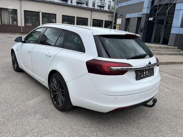 Balts Opel Insignia 2014 Viļņa, ar dzinēja tilpumu 1.96 L un nobraukumu 360 tūkst. km par 3500 €, foto 3 vietnē AUTOMOTO.COM.LV