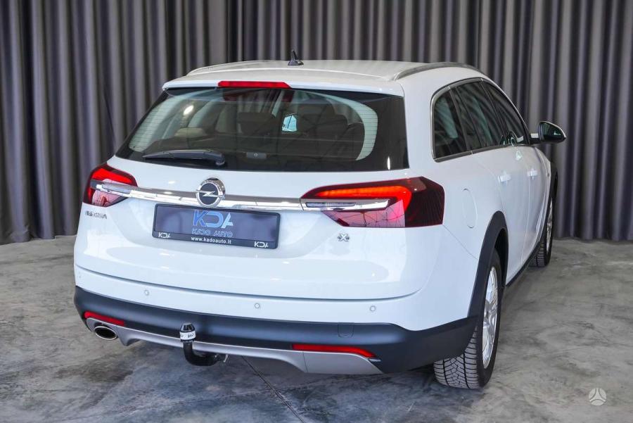 Balts Opel Insignia 2014 Marijampole, ar dzinēja tilpumu 1.96 L un nobraukumu 218 tūkst. km par 5450 €, foto 12 vietnē AUTOMOTO.COM.LV