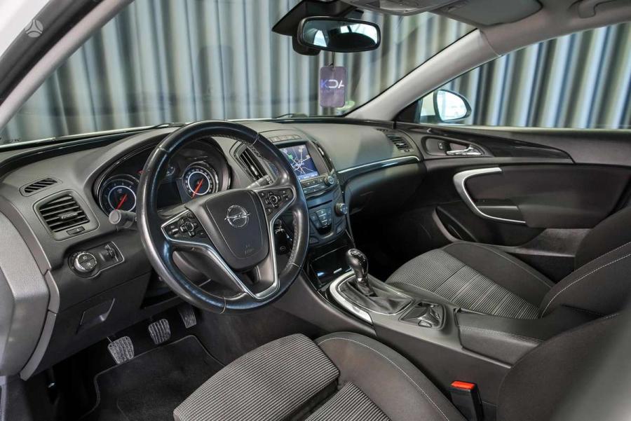 Balts Opel Insignia 2014 Marijampole, ar dzinēja tilpumu 1.96 L un nobraukumu 218 tūkst. km par 5450 €, foto 23 vietnē AUTOMOTO.COM.LV