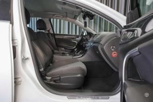 Balts Opel Insignia 2014 Marijampole, ar dzinēja tilpumu 1.96 L un nobraukumu 218 tūkst. km par 5450 €, foto 32 vietnē AUTOMOTO.COM.LV