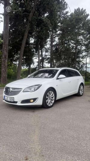 White Opel Insignia 2014 in Vilnius, with an engine capacity of 1.96 L and mileage of 250 thousand km for 5700 €, photo 4 on AUTOMOTO.COM.LV