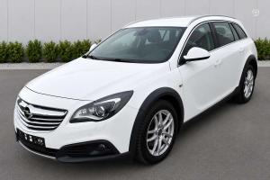 White Opel Insignia 2014 in Marijampole, with an engine capacity of 1.96 L and mileage of 219 thousand km for 4950 €, photo 3 on AUTOMOTO.COM.LV