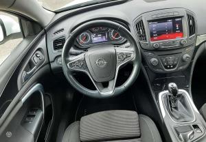White Opel Insignia 2014 in Marijampole, with an engine capacity of 1.96 L and mileage of 219 thousand km for 4950 €, photo 7 on AUTOMOTO.COM.LV