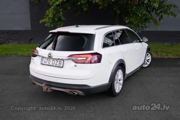 White Opel Insignia 2014 in Tallinn, with an engine capacity of 2.00 L and mileage of 221 thousand km for 5990 €, photo 6 on AUTOMOTO.COM.LV