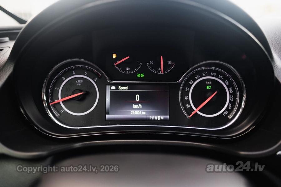 White Opel Insignia 2014 in Tallinn, with an engine capacity of 2.00 L and mileage of 221 thousand km for 5990 €, photo 17 on AUTOMOTO.COM.LV