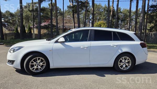 Balts Opel Insignia 2014 Jūrmala, ar dzinēja tilpumu 2.00 L un nobraukumu 412 tūkst. km par 3200 €, foto 1 vietnē AUTOMOTO.COM.LV