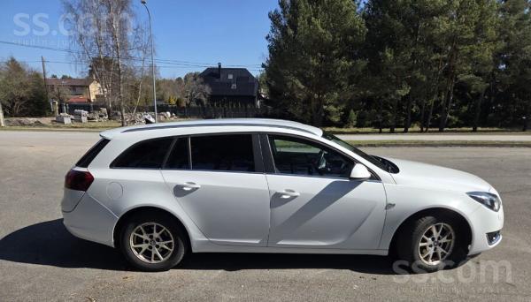 Balts Opel Insignia 2014 Jūrmala, ar dzinēja tilpumu 2.00 L un nobraukumu 412 tūkst. km par 3200 €, foto 5 vietnē AUTOMOTO.COM.LV